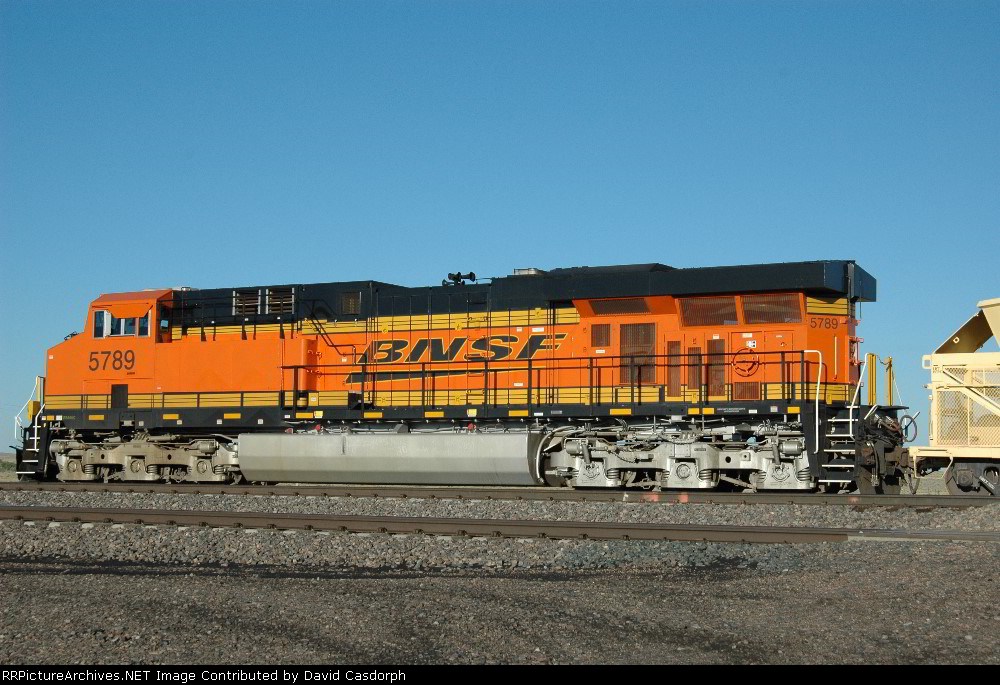 BNSF 5789